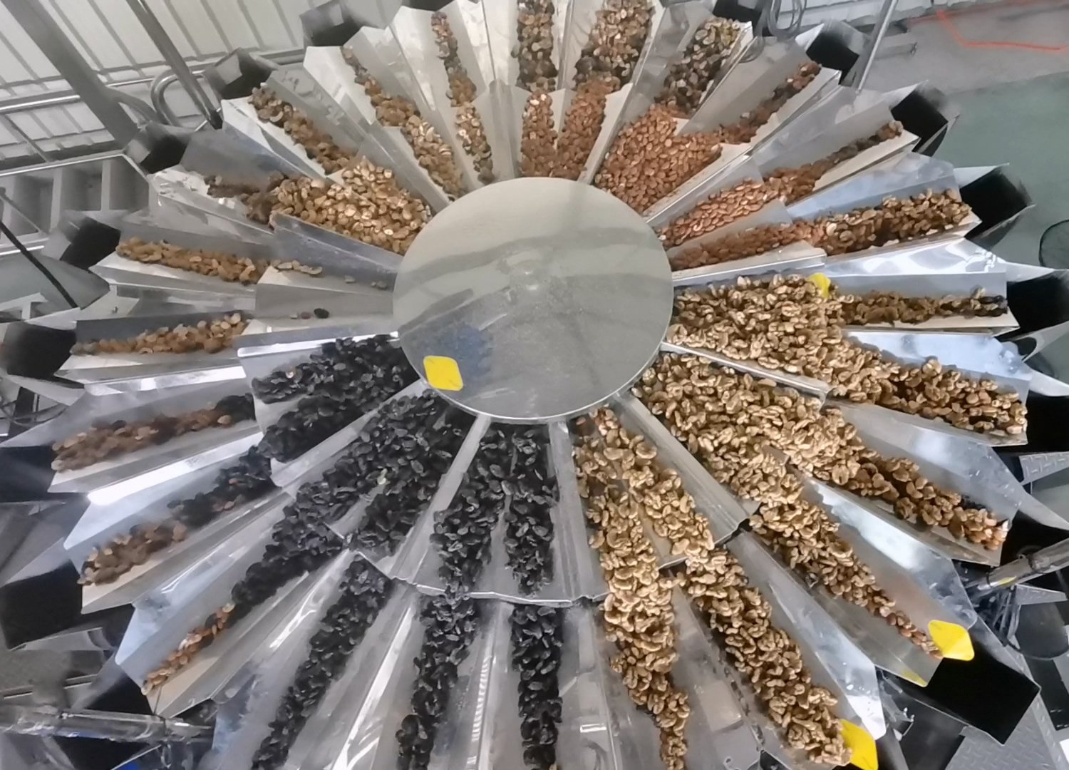 4 Mixture Nuts Packing Machine